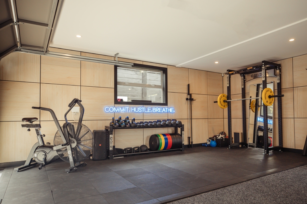 How To Deck Out Your Home Gym Like A Pro - Using Acoustic Panels ...